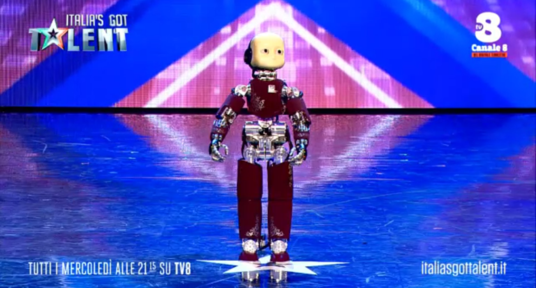 Video iCub, Piccolo Robot a Italia’s Got Talent