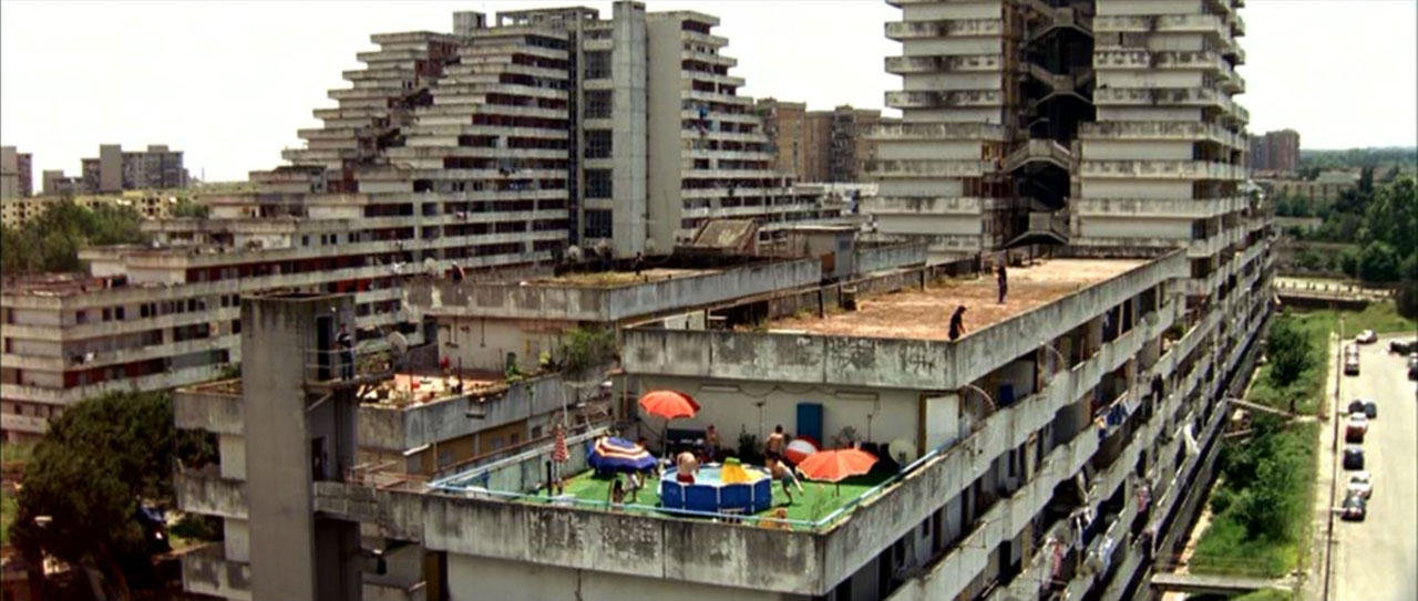 "Scampia Trip Tour", il lato positivo del quartiere malfamato di Napoli