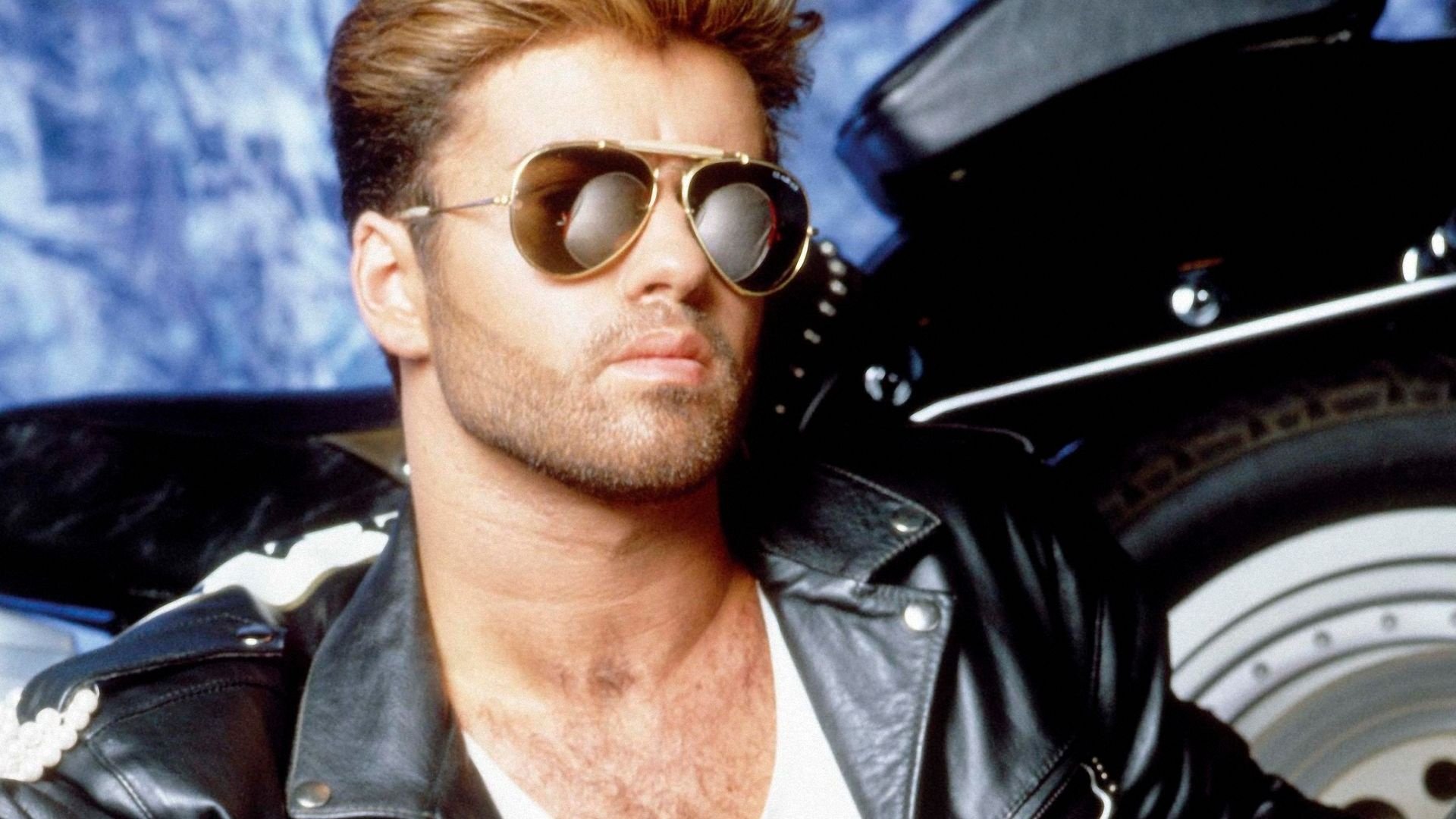 Chi è George Micheal, il cantante morto oggi?