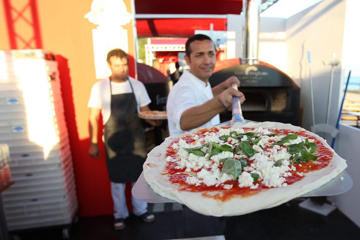Pizzeria Gino Sorbillo a Roma: Apertura e Indirizzo